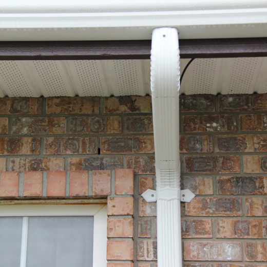 Drain Guard leaf trap with 3"x4" aluminum downpipe - Kymar Gutters Inc.