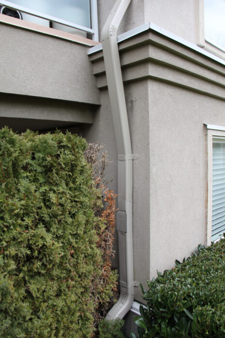 Funnels & Leaf Traps - Kymar Gutters Inc.